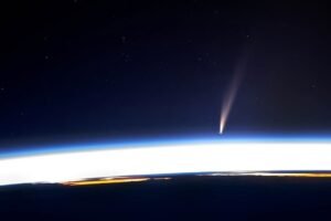 Cometa que pode ser o mais brilhante do ano será visto a partir desta ...